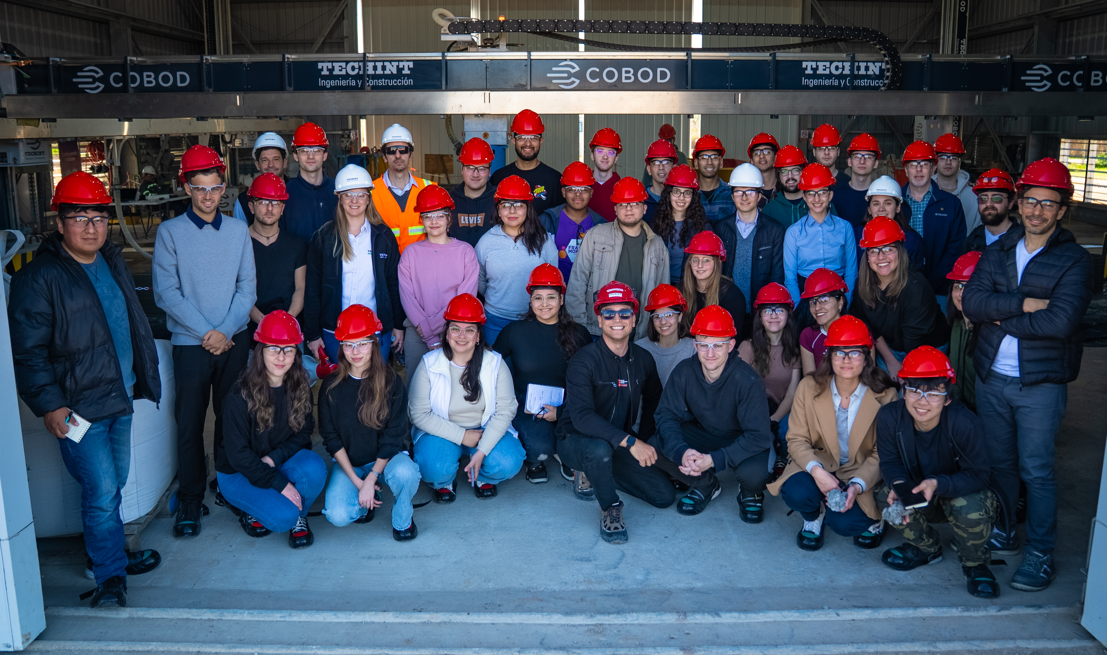 Estudiantes descubren la impresión 3D de concreto en Techint E&C