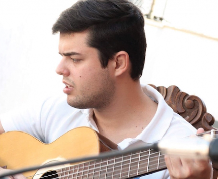 Carnival: transforming sadness into joy to the beat of the samba